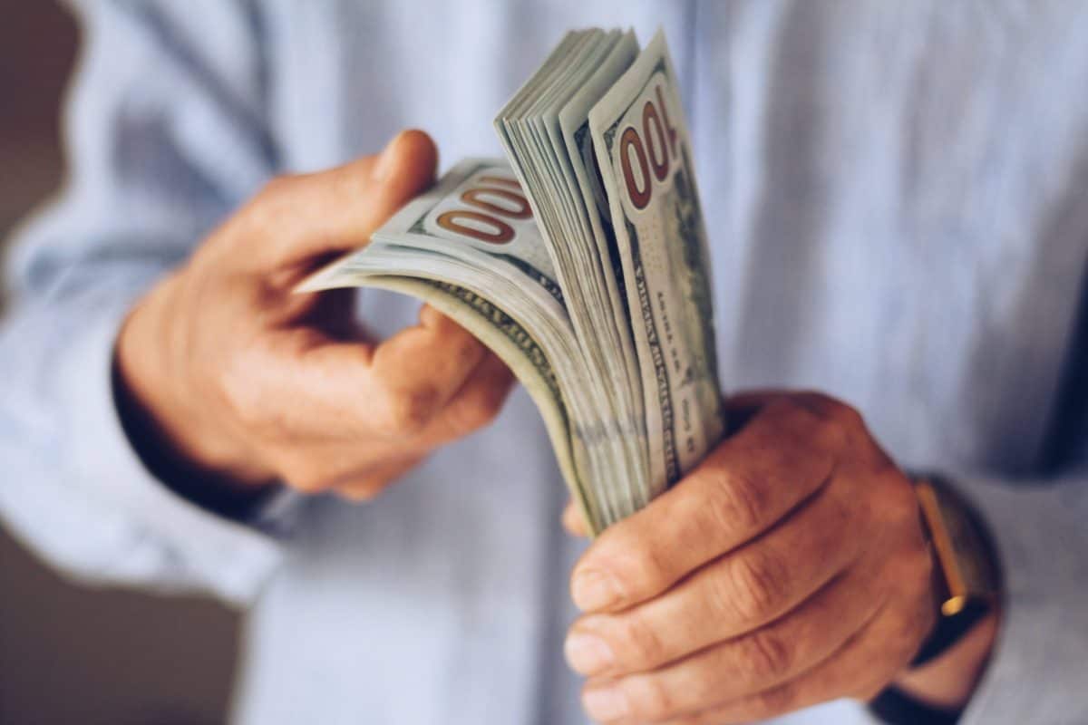 How to invest money as an actor