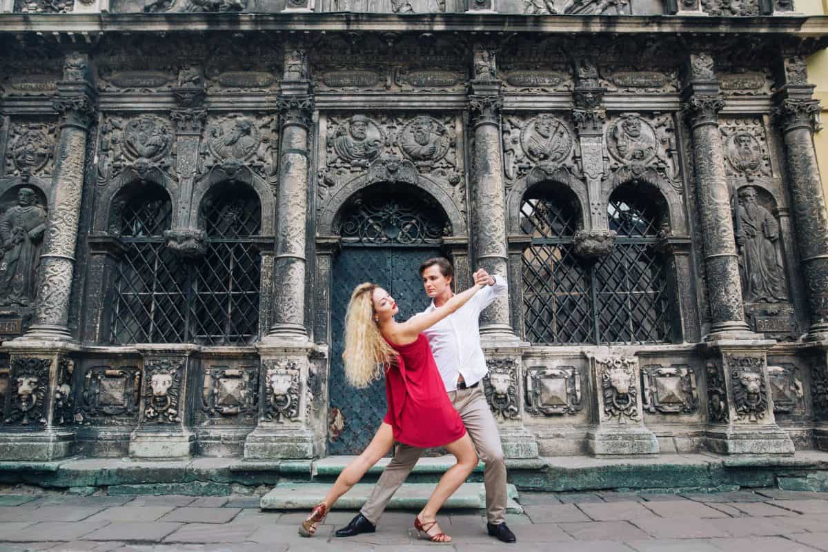 Salsa dancing tips for couples