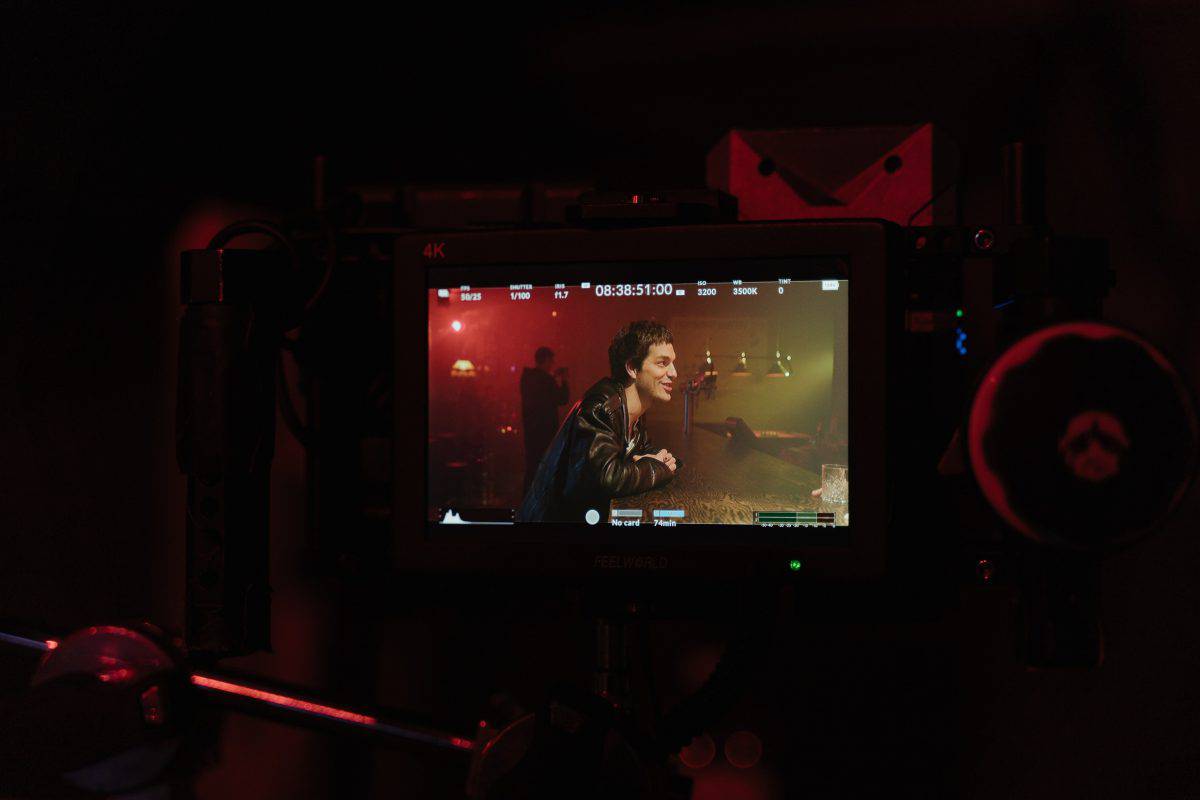 The assistant directors role on a film set